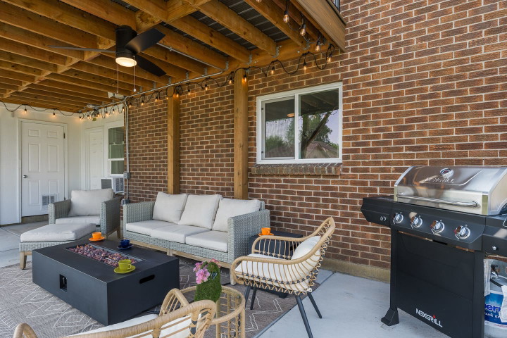 Denver Retreat | 2 King Suites, Patio & Firepit - Denver, CO