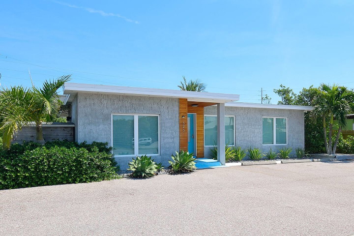 Furnished 1br - Walk To The Beach Or Downtown! - Cocoa Beach, FL