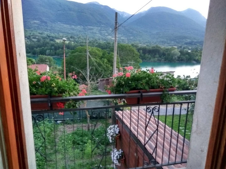 Uno Sguardo Sul Lago Di Barrea - Civitella Alfedena