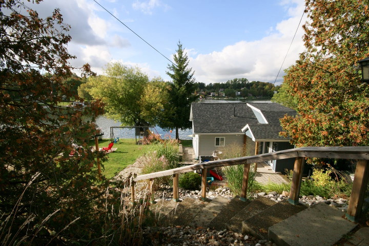 Magnifique Chalet Au Bord Du Lac, Entièrement Hivernalisé. - Hanover