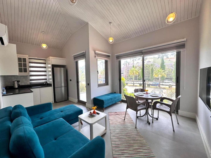 Sun Homes 101  Walking Distance To Beach - Side