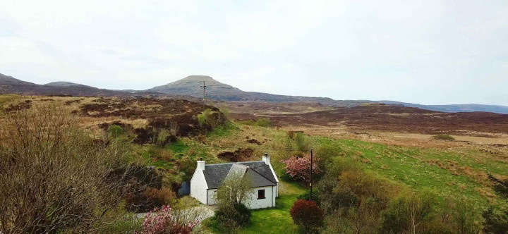 Blossom Cottage - Luxury Self Catering - Skye
