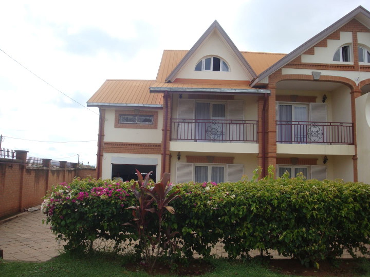 Maison Entière à Ivato à 5 Min De L'aéroport - Antananarivo