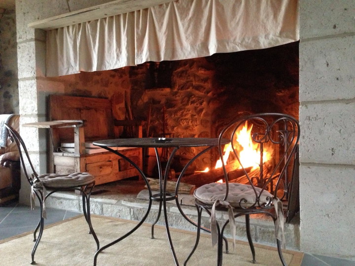Cantal Gîte 15 Pers In A Little Corner Of Paradise - Cantal