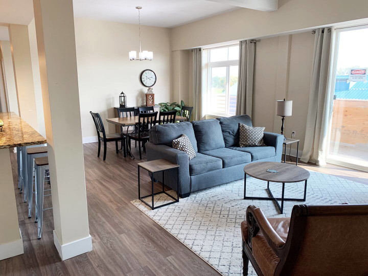 Beautiful Updated Condo In Grand Haven - Grand Haven, MI