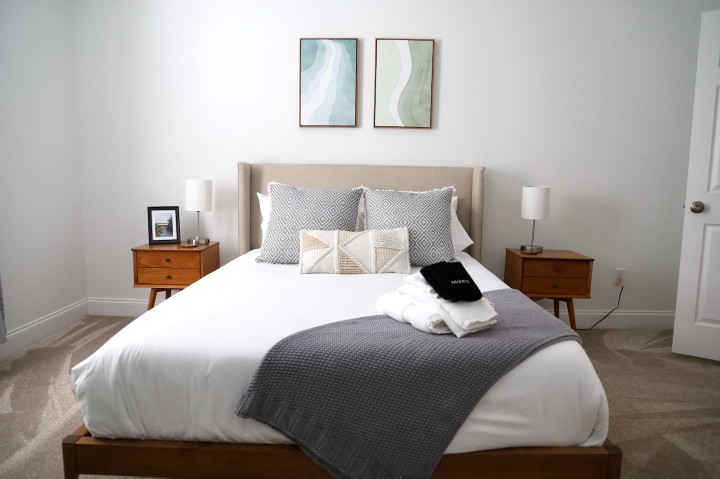 The Blue Bungalow By Unity Park - Newly Renovated - Travelers Rest, SC
