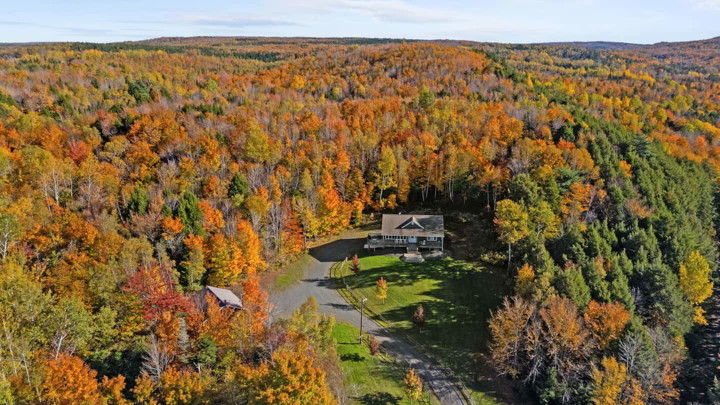 Hilltop Hideaway - Nova Scotia