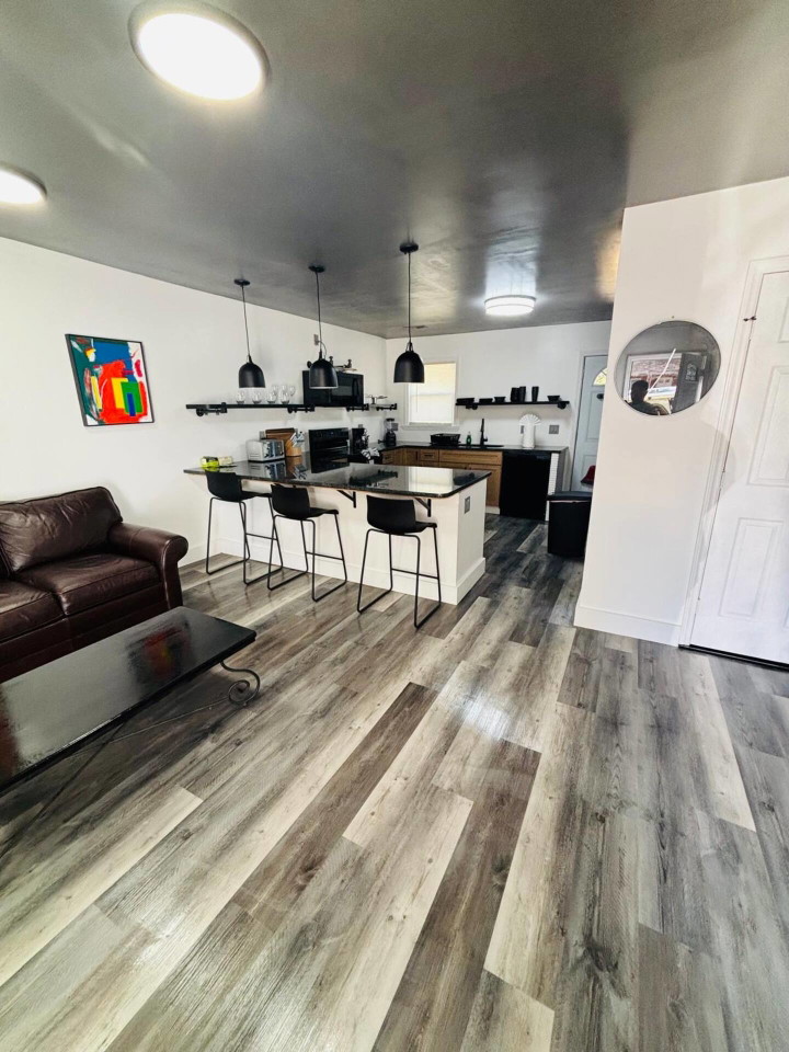 Alpha Duplex Delight; Near Unc & Downtown - Chapel Hill, NC