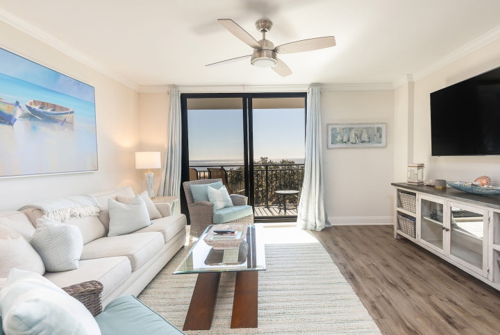 Oceanfront, Newly Renovated, Two-story Penthouse - Mount Pleasant, SC