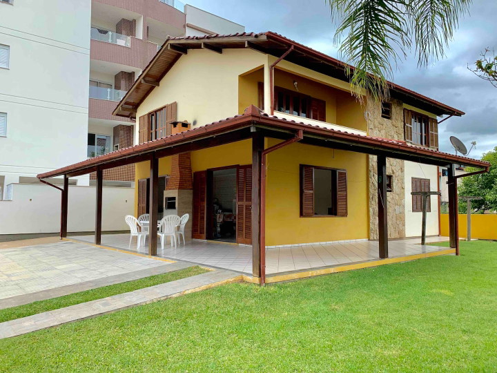 Casa 2 Andares (5 Quartos) - Wifi - 200m Do Mar - Governador Celso Ramos