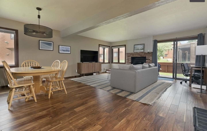 Spacious, Updated 1bd Mammoth Lakes Getaway - Mammoth Lakes, CA