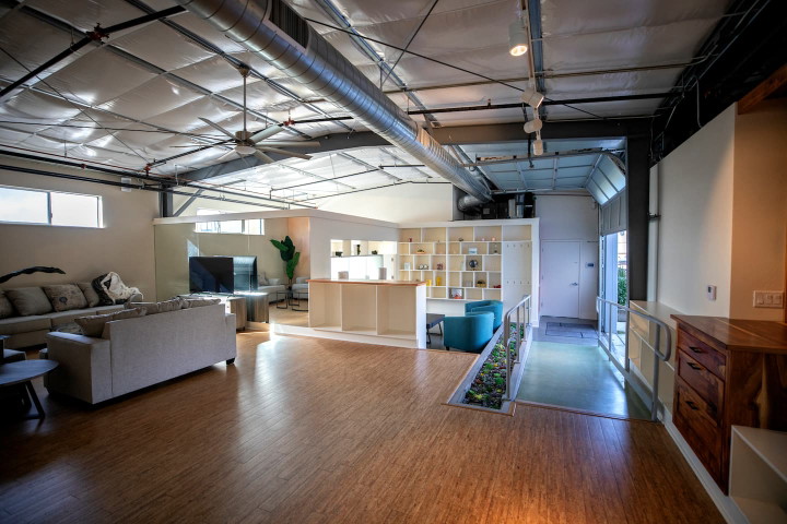 Studio 882 In The "Bittersweet" Building - Arcata, CA