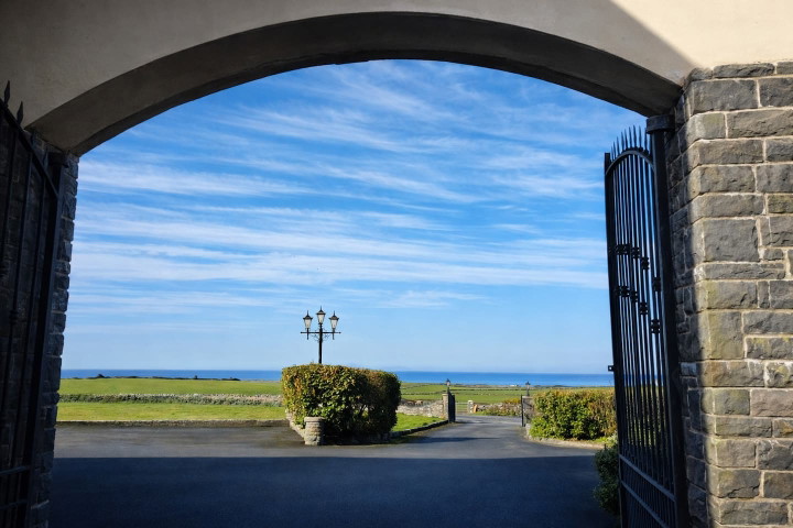 Aran View Holiday Homes - The Courtyard Suite - Doolin