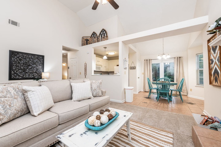 Sweet Southern Comfort W/ King Bed And Garage - Warner Robins, GA