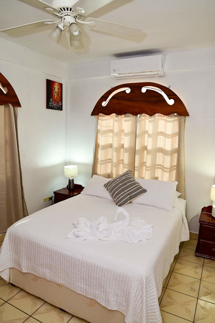 Two-bedroom Apt In San Ignacio | Near Cahal Pech - Belize