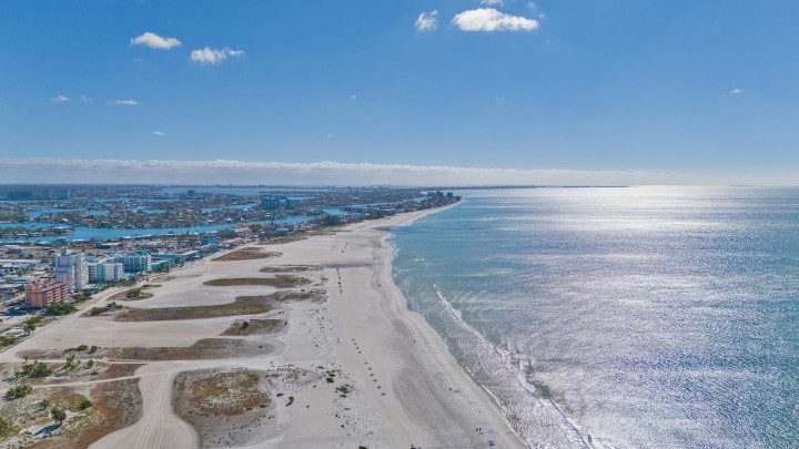 Treasure Island Condo On The Beach - Treasure Island, FL