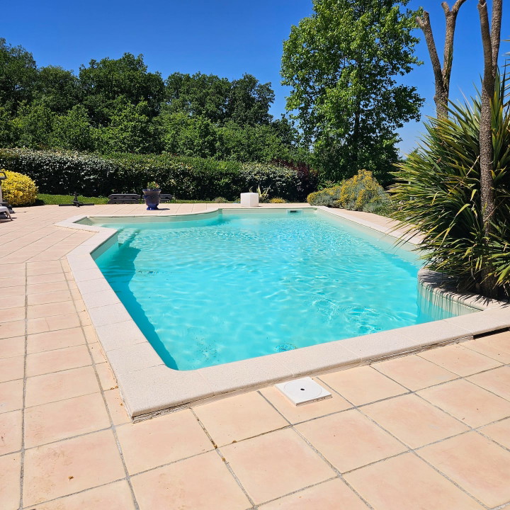 Gîte Moderne Calme Avec Terrasse Près De Toulouse - L'Isle-Jourdain