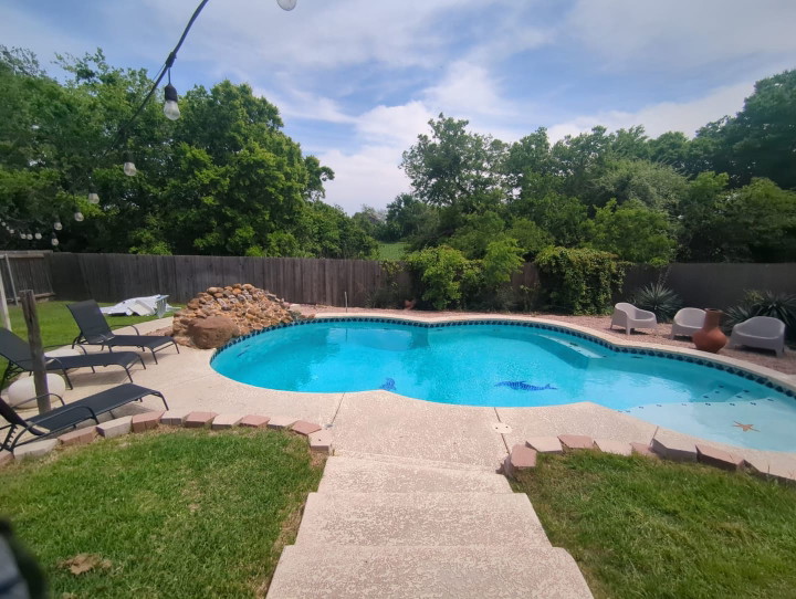 Spacious 4br Escape! Pool Hot Tub 11 Beds! - Pflugerville, TX