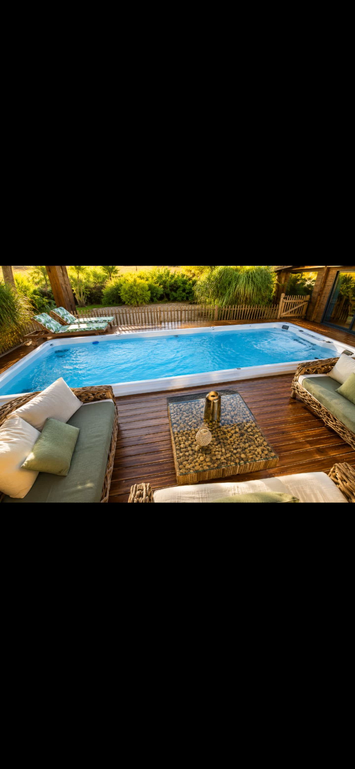 Chalet Climatisé Avec Spa De Nage / Jacuzzi - Vernon, France