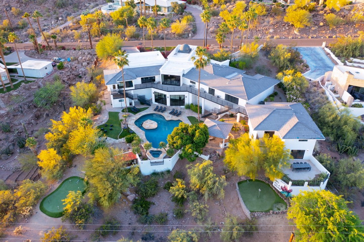 Manor On Valle Vista - Phoenix, AZ