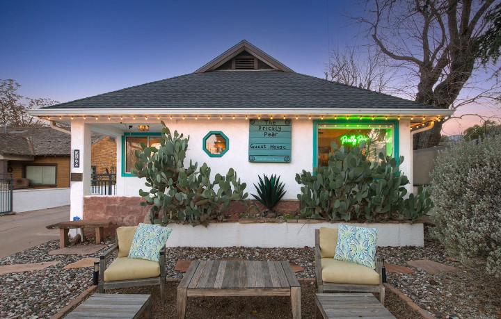 Prickly Pear Cottage On Main St. Walk To Old Town! - Cottonwood, AZ