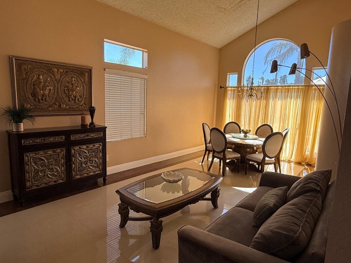 5br Cozy Chino Hills Home W Stunning City View - Chino Hills, CA