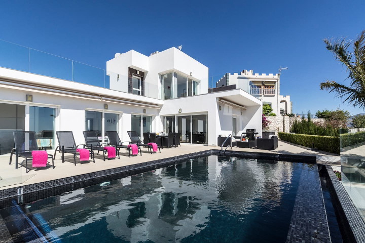 Villa Blanca Avec Piscine Chauffée Et Jacuzzi - Salobreña