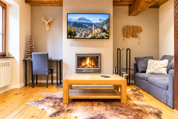 Rustic Charm Chic Accommodation With Parking - Andorra