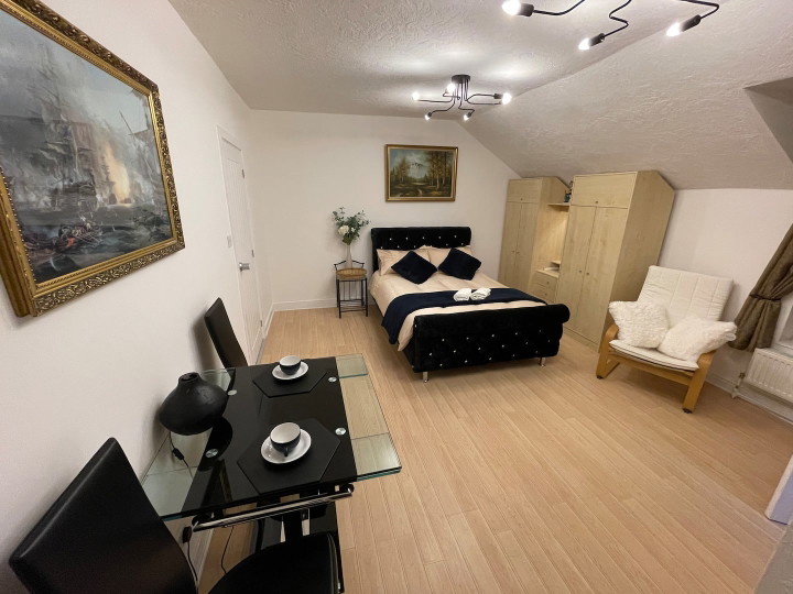 Luxurious Studio Cloud & Good Links To City Centre - Oldham