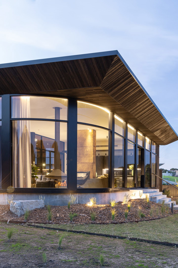 Cliff Top Home - San Remo