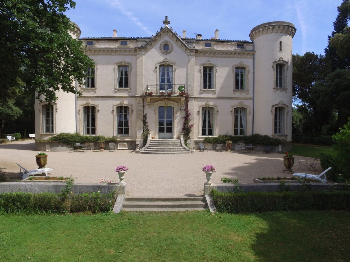 Appartement Dans Château Sur Propriété Viticole - Montpellier