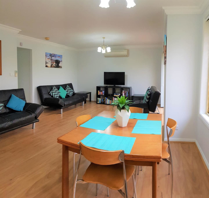 The Villa Retreat - 2 Bedroom Self Contained Home - Parramatta
