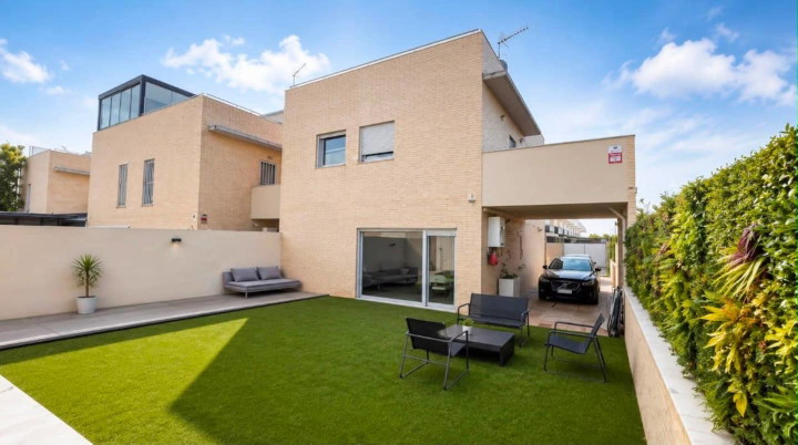 Chalet Independiente, A 10 Min Del Aeropuerto - Alcalá de Henares