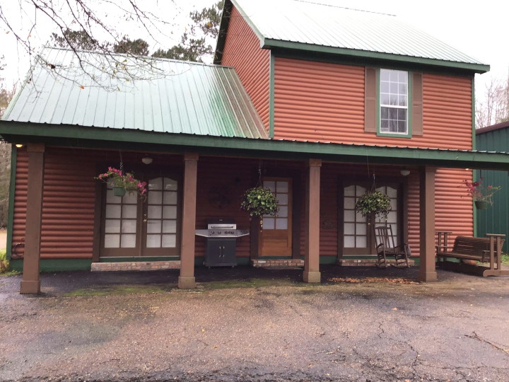 Little Lodge - Folsom, LA