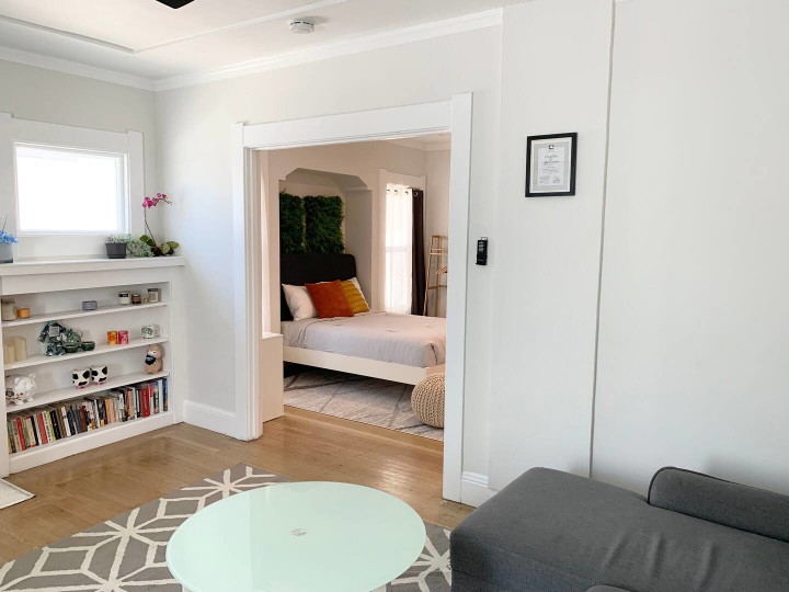 Light Filled Studio With Private Entrance - Alameda, CA