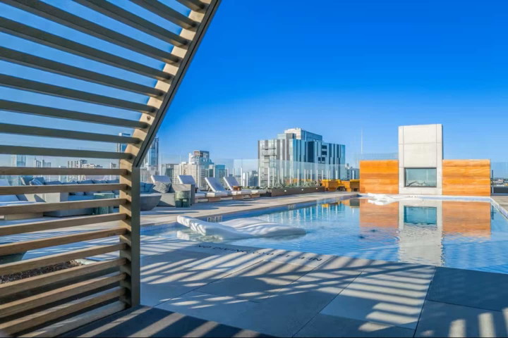 Rooftop Pool Downtown | Rainey St | Hike Bike Path - Austin, TX