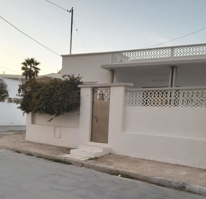 Safe Home For Rent منزل آمن إيجار - Sfax