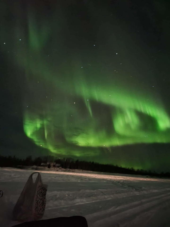 Ivalo, Happy Aurora - House By The River - Ivalo