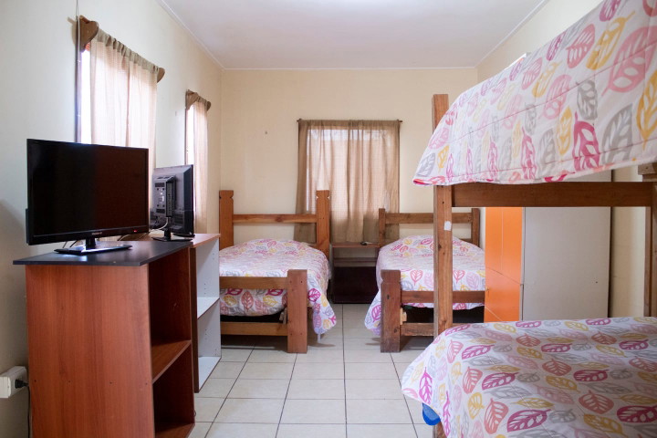 Hostal Plaza Carrera| Cuádruple -