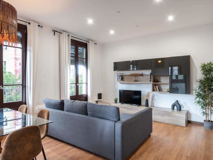 Urban Comfort, A Short Walk To The Fira Plaza España - Barcelona