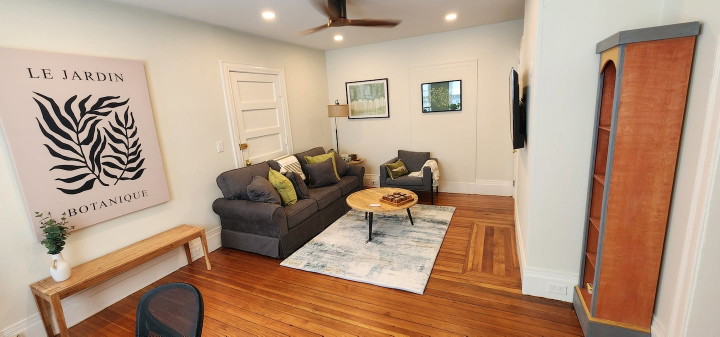 *Private Entrance *Central Location *Kitchen - Newton, MA