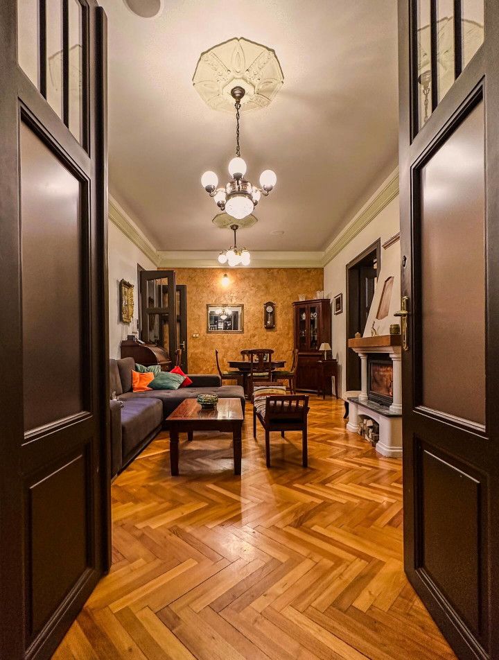 Kellemes Apartman, Belső Kerttel - 佩奇