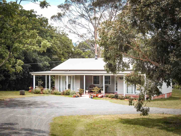 Girrakool Grove Country Cottage - Gerringong - Kiama