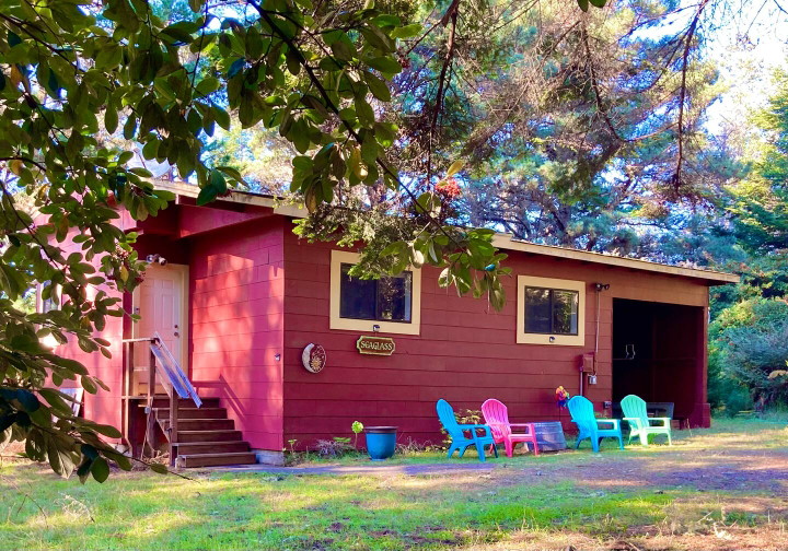 50+ Acre Nature Sanctuary ~ Seaglass Cottage - Mendocino, CA