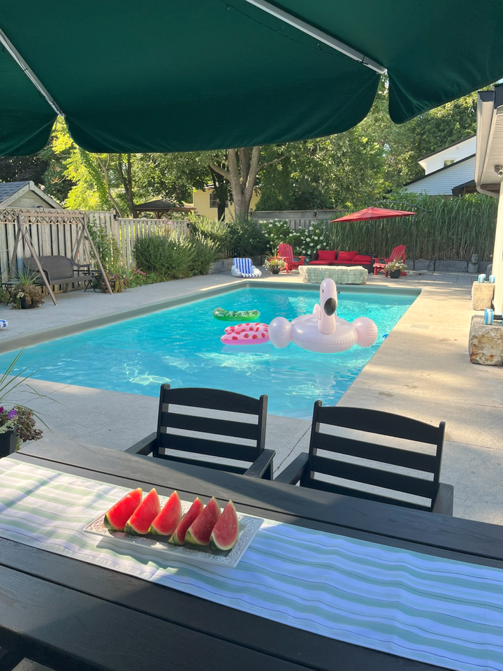 Renovated Lower-level Unit With Pool - London, Ontario