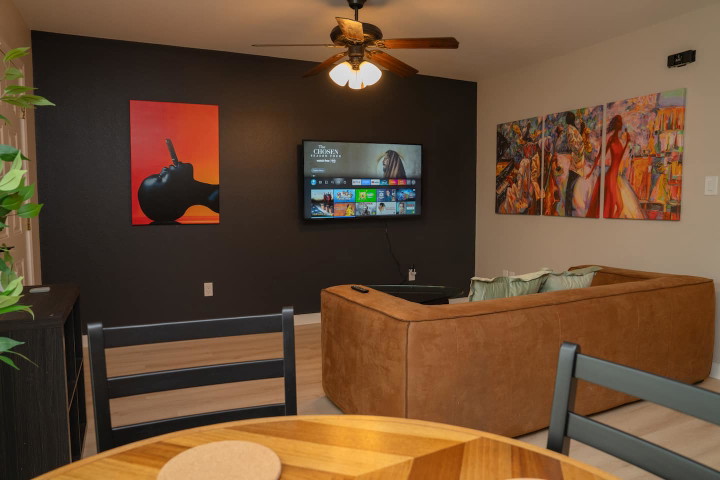 Casita Azul  Gated  I-35  Heb, Target, Starbuck - Laredo, TX
