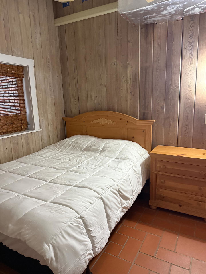 Surf Shack East Room - Key Largo, FL