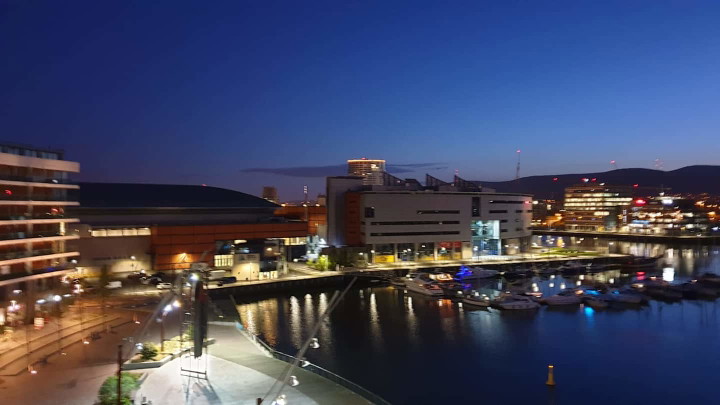 Double Room In Shared Home. Parking & Amazing View - Belfast