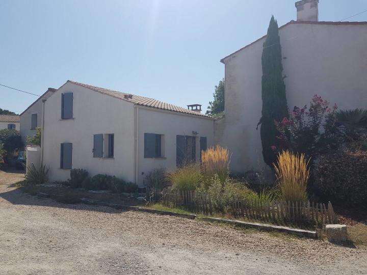 Maisonnette Indépendante Avec Patio - Fouras