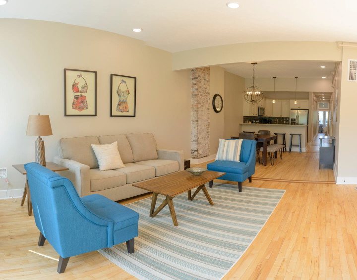 Condominio Céntrico Recientemente Renovado En El Histórico Edificio De Fortino - Grand Haven, MI